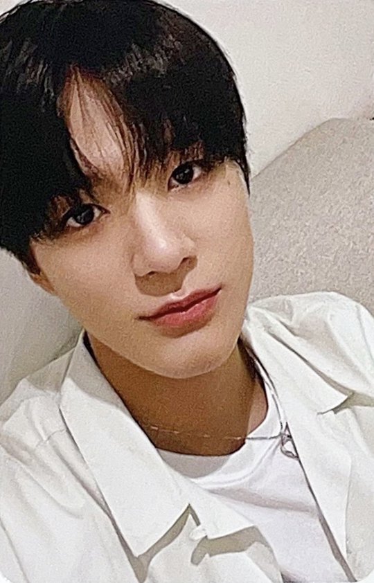 Jinyoung Selca 2022